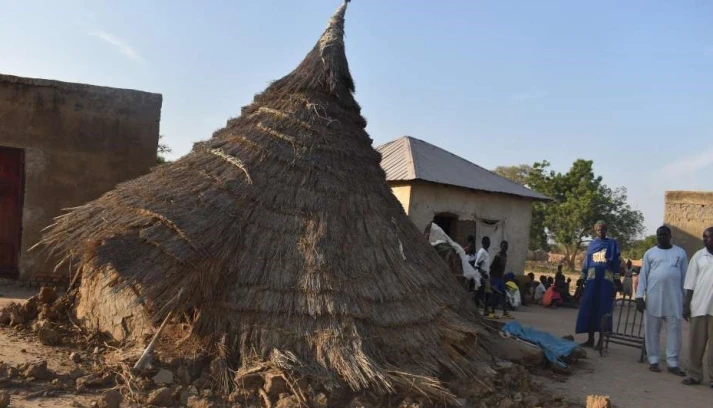 Baby dies after hut collapses in Turalei - The Radio Community