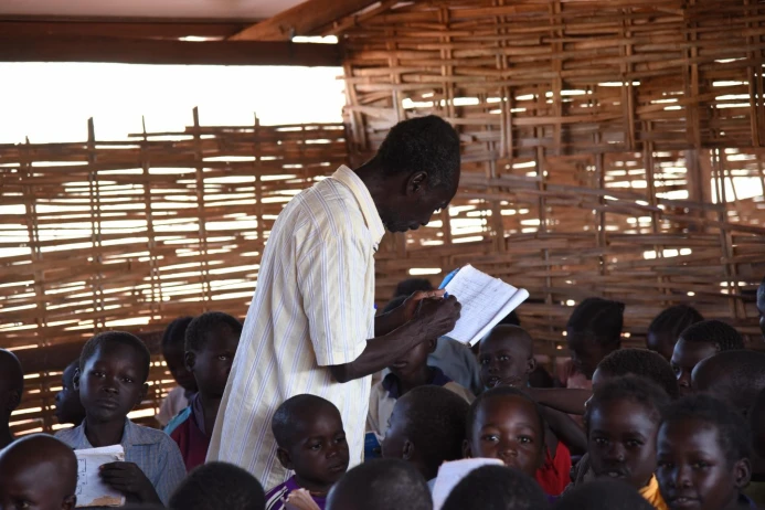 South Sudan faces teacher shortage amid refugee influx - The Radio ...
