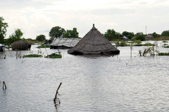 Nearly 2,000 families uprooted by floods in Gogrial West - The Radio ...